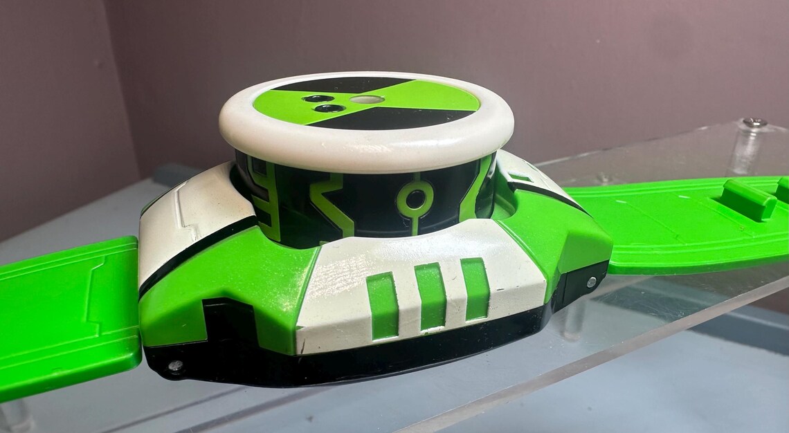 Ben 10 Omnitrix Gravitrix Watch: Galactic Monsters, Lights & Sounds - Etsy