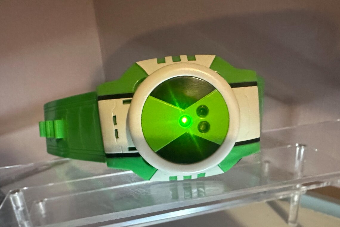 Ben 10 Omnitrix Gravitrix Watch: Galactic Monsters, Lights & Sounds - Etsy
