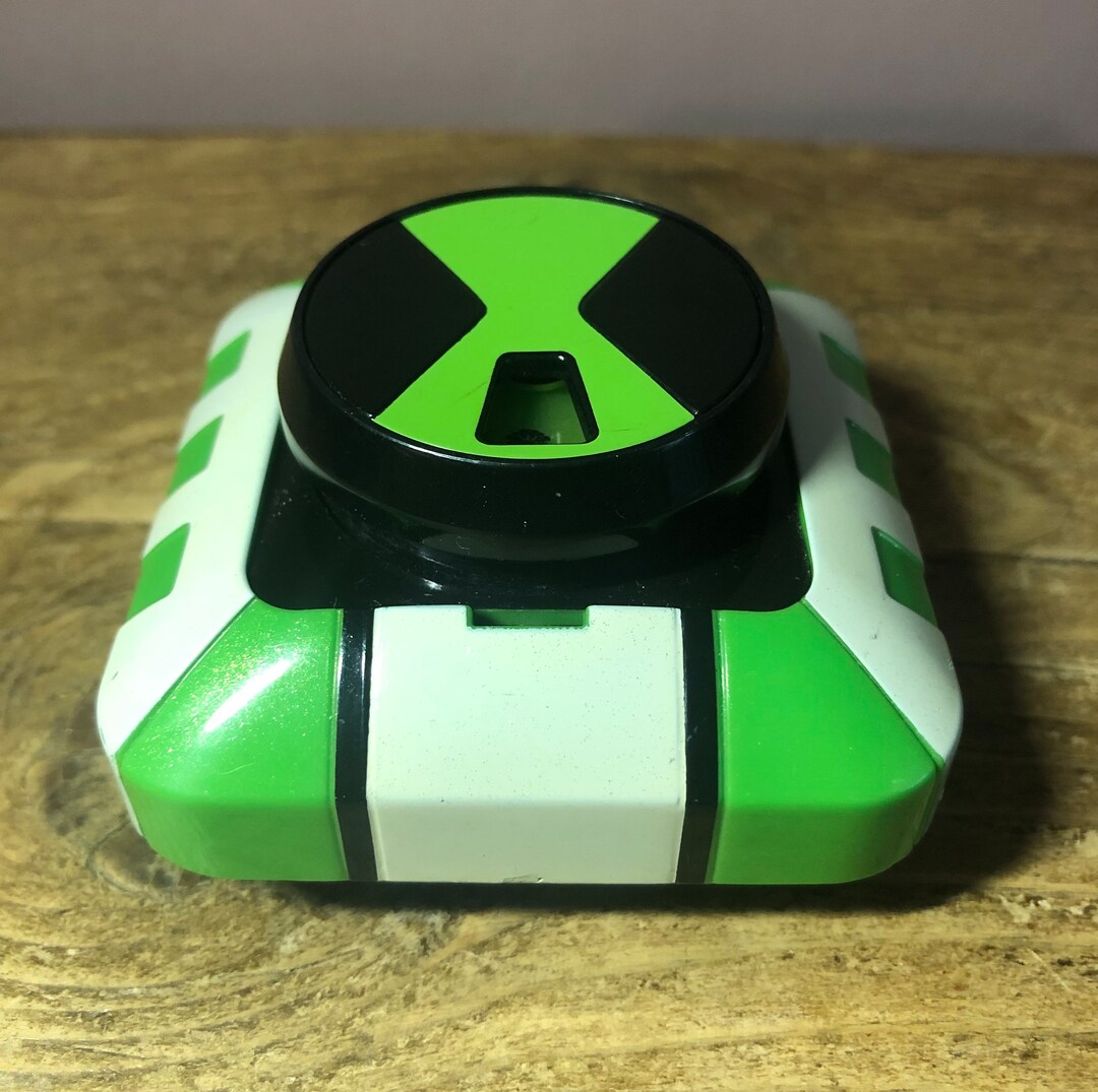 Ben 10 Omniverse A.I. Omnitrix Watch AI Rare Alien Toy Bandai Lights ...