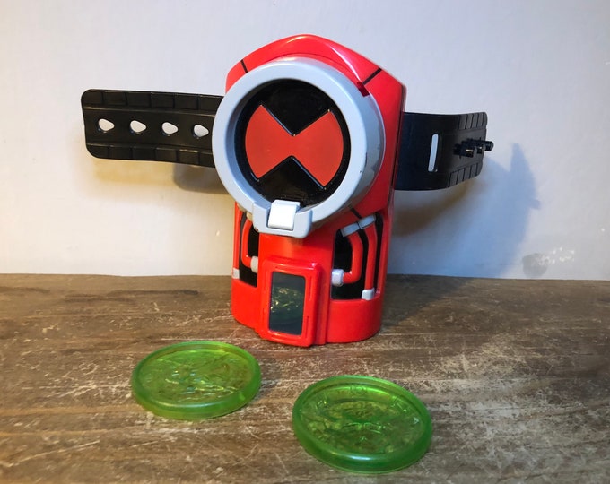 BEN 10 Battle Ultimatrix Red Disc Shooter Rare Version W/ 2 Discs ...