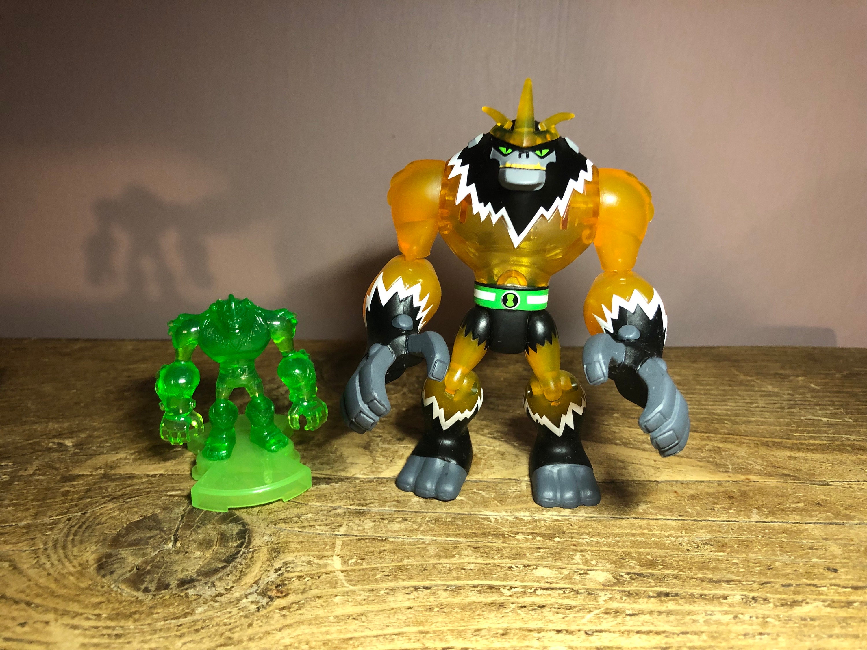 Ben 10 Omniverse Shocksquatch