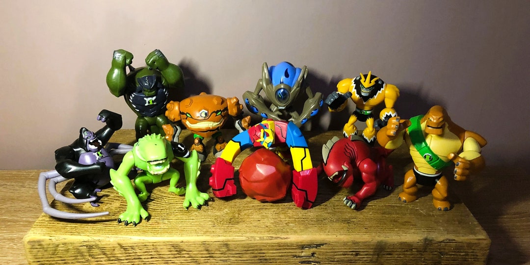 BEN 10 Omniverse/ Ultimate Action Figure Bundle 9 Figures / Bandai ...