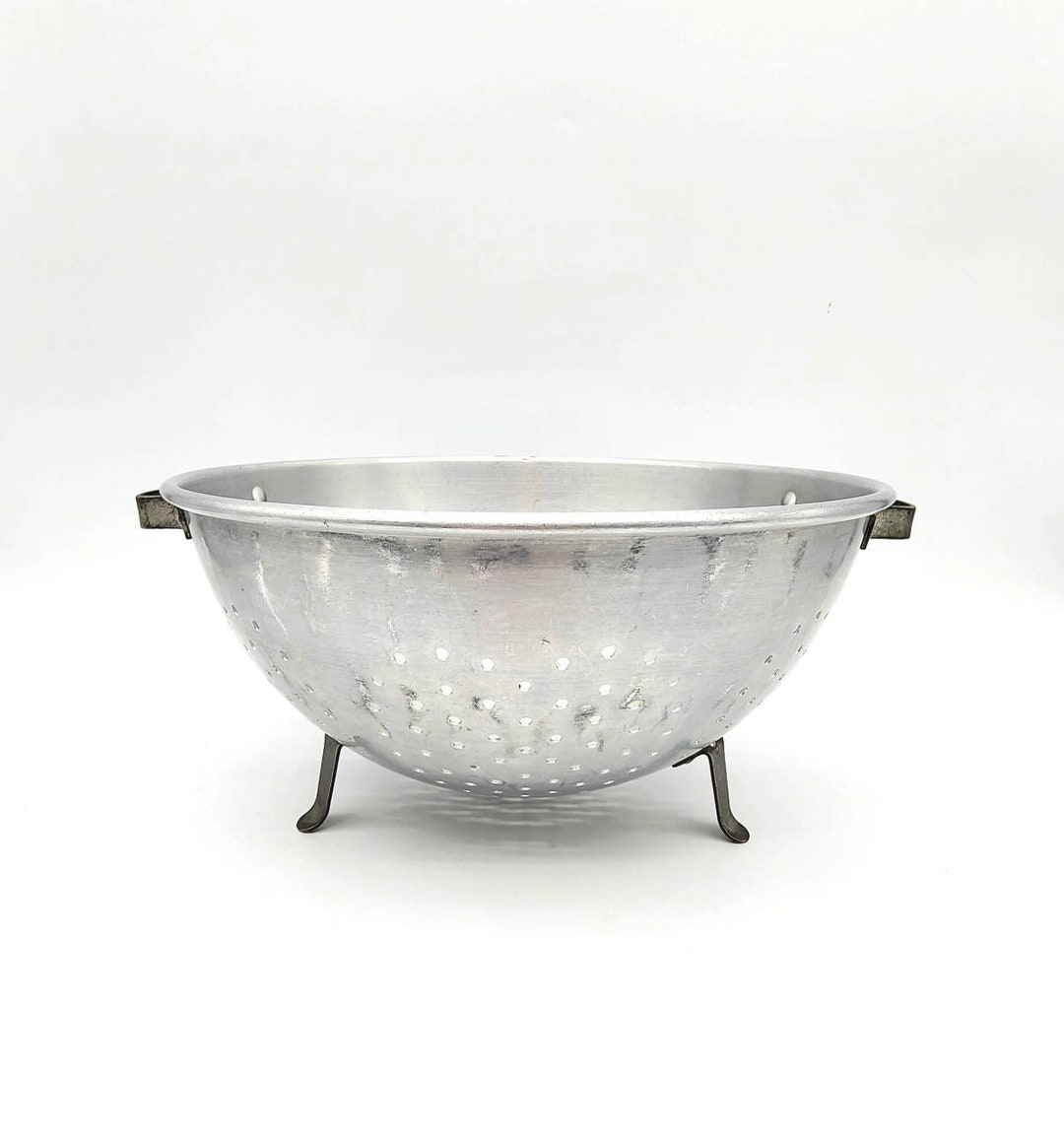 Vintage 1950's Aluminum Colander Strainer Heart Pattern Footed 10.5" - Etsy