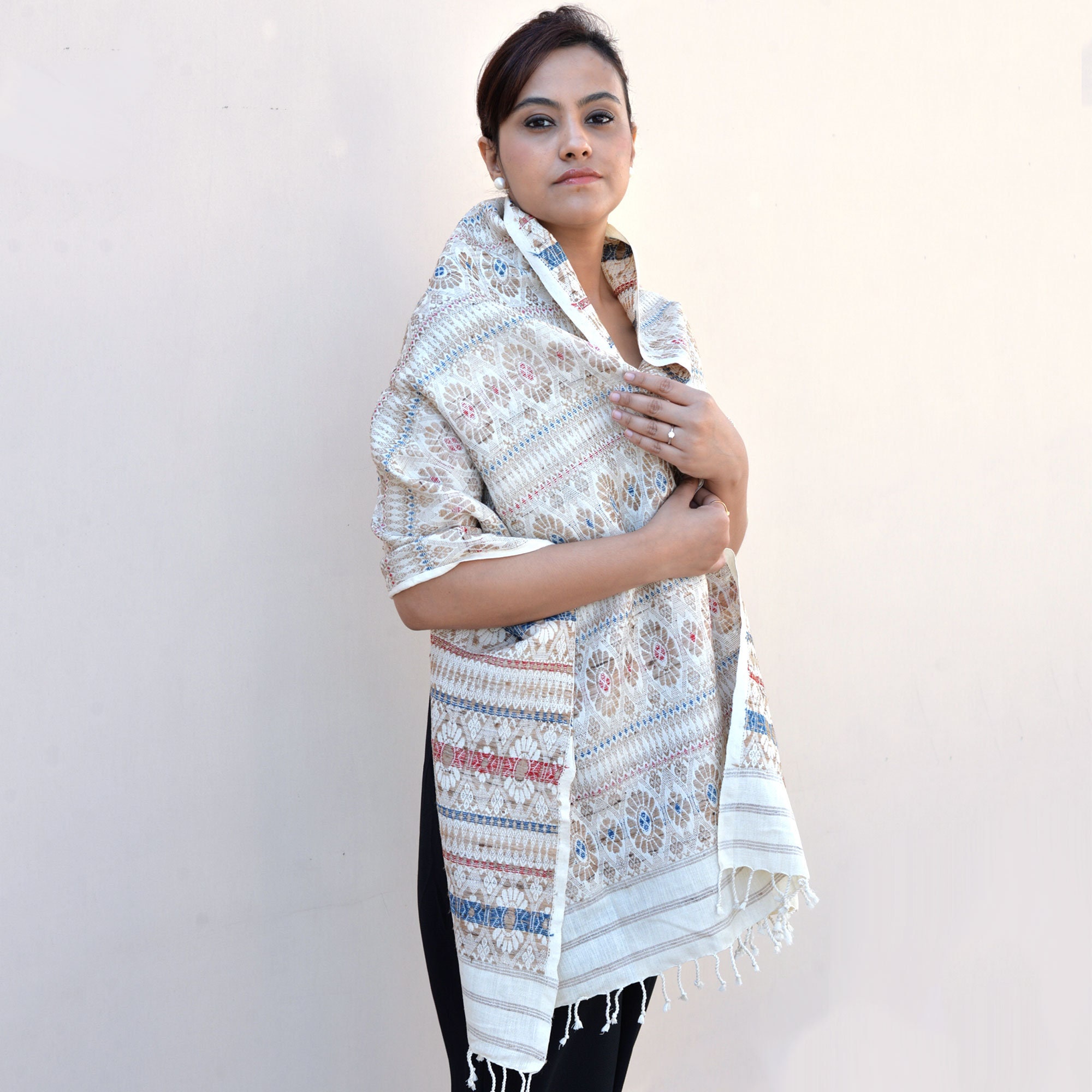 White Stole Eri Silk With Muga Pattern Handwoven Natural 200 X 70 Cm - Etsy