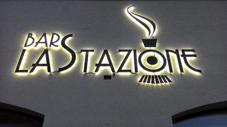LED Signs, Neon Logo Signs, Restaurant Signs, Custom Logo Signs ...