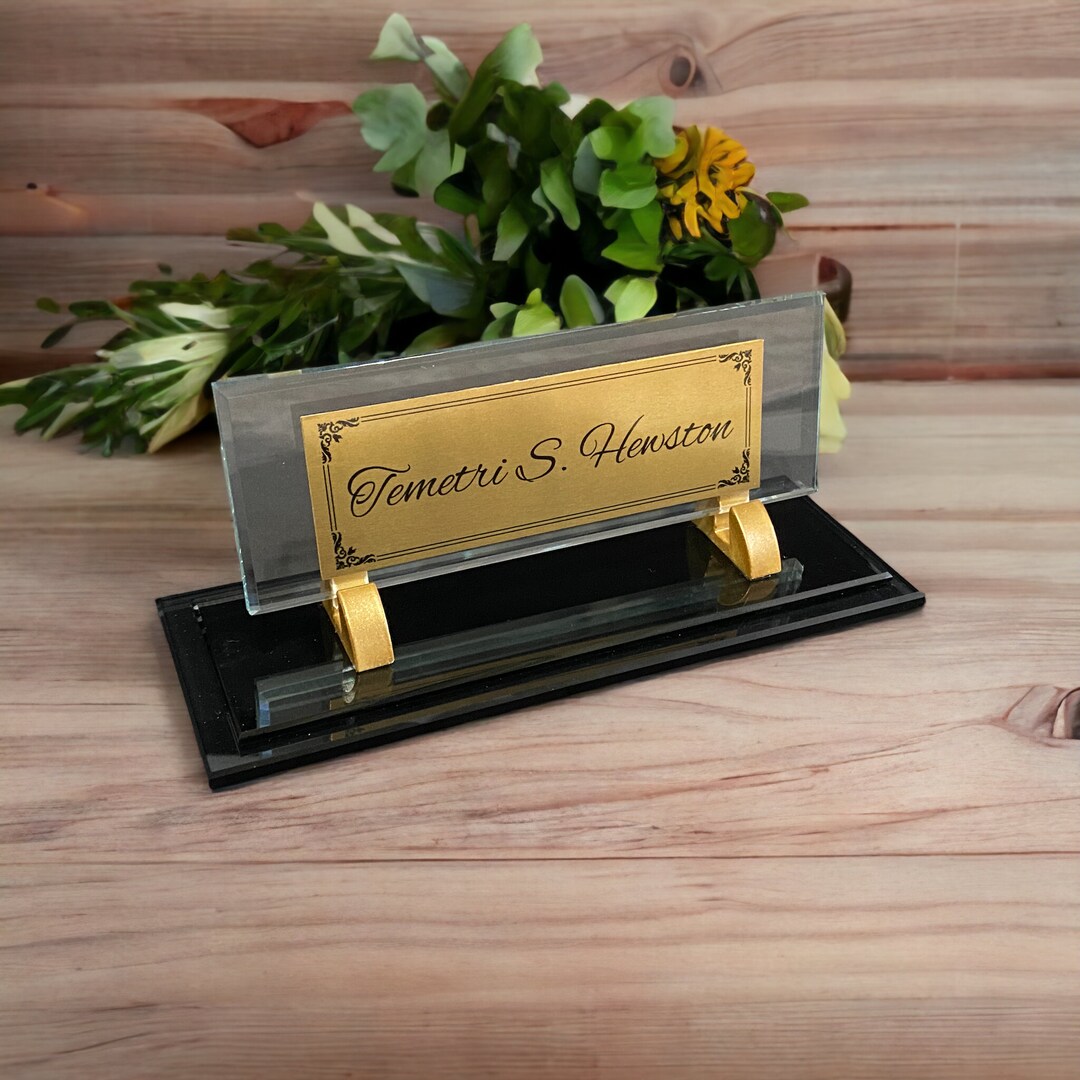 Desk Name Plate for Secretaries and Office Assistants, Desk Name Tag ...