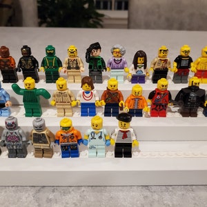 Desktop Display for Minifigures - Black, White or Custom Color - Etsy