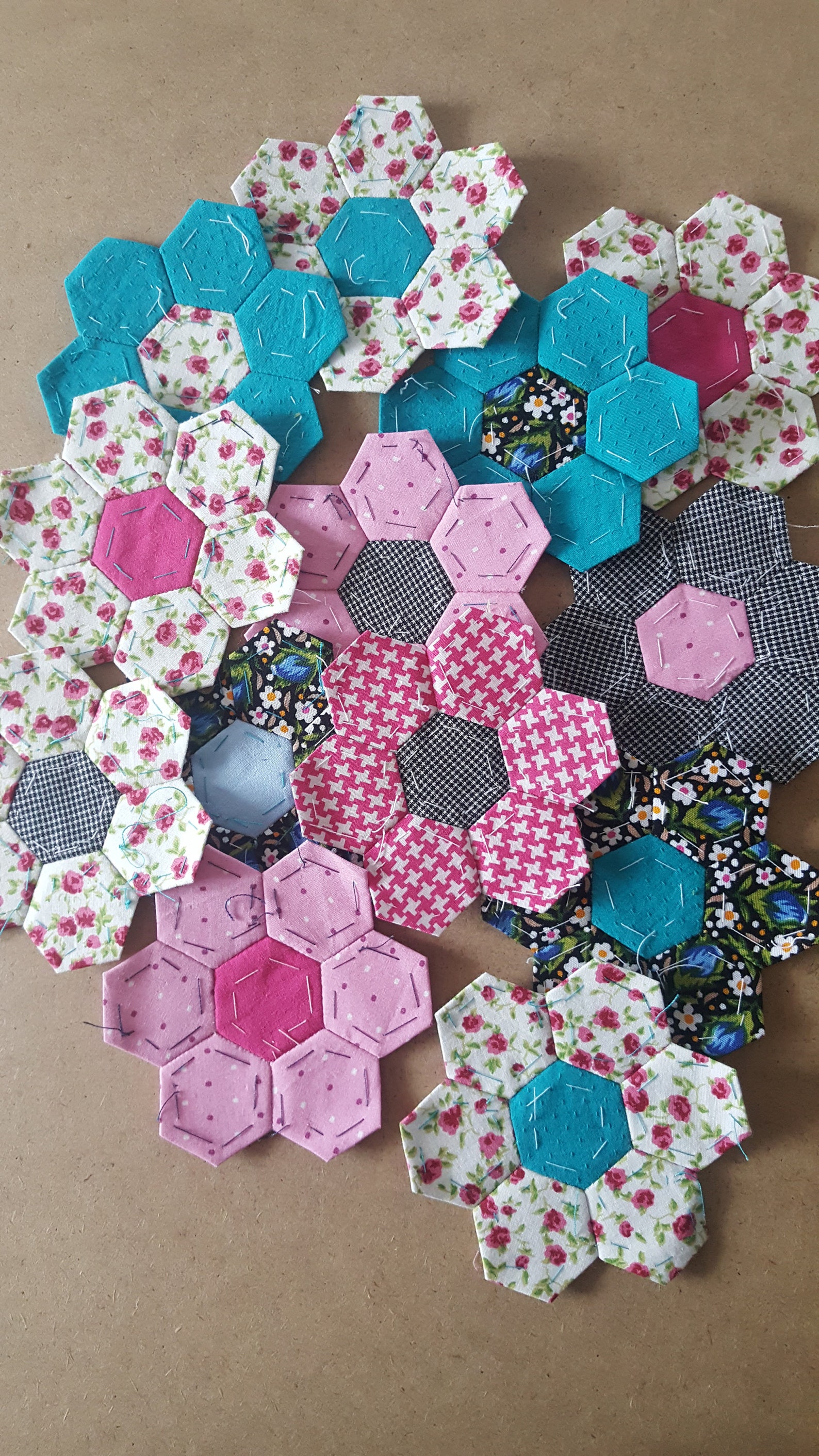 English Paper Piecing (EPP) Templates for Printing: Hexagons in 14 ...