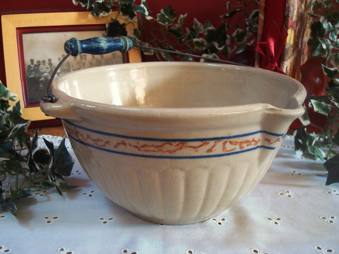 Vintage Rare Red Wing Spongeband Batter Bowl With Bail Handle and ...