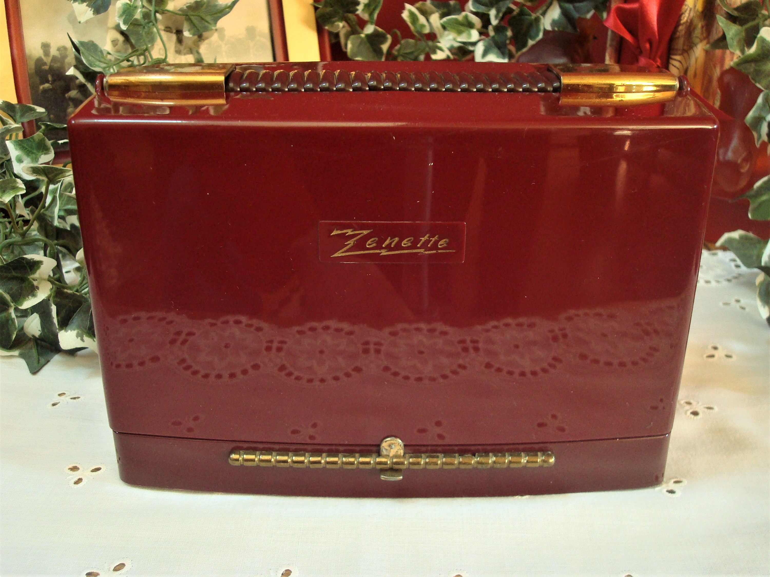 Vintage Zenith 4G800 "zenette" Portable AC/DC Tube Radio With Original ...