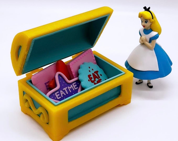 Alice in Wonderland Cookie Chest With Cookies - Etsy
