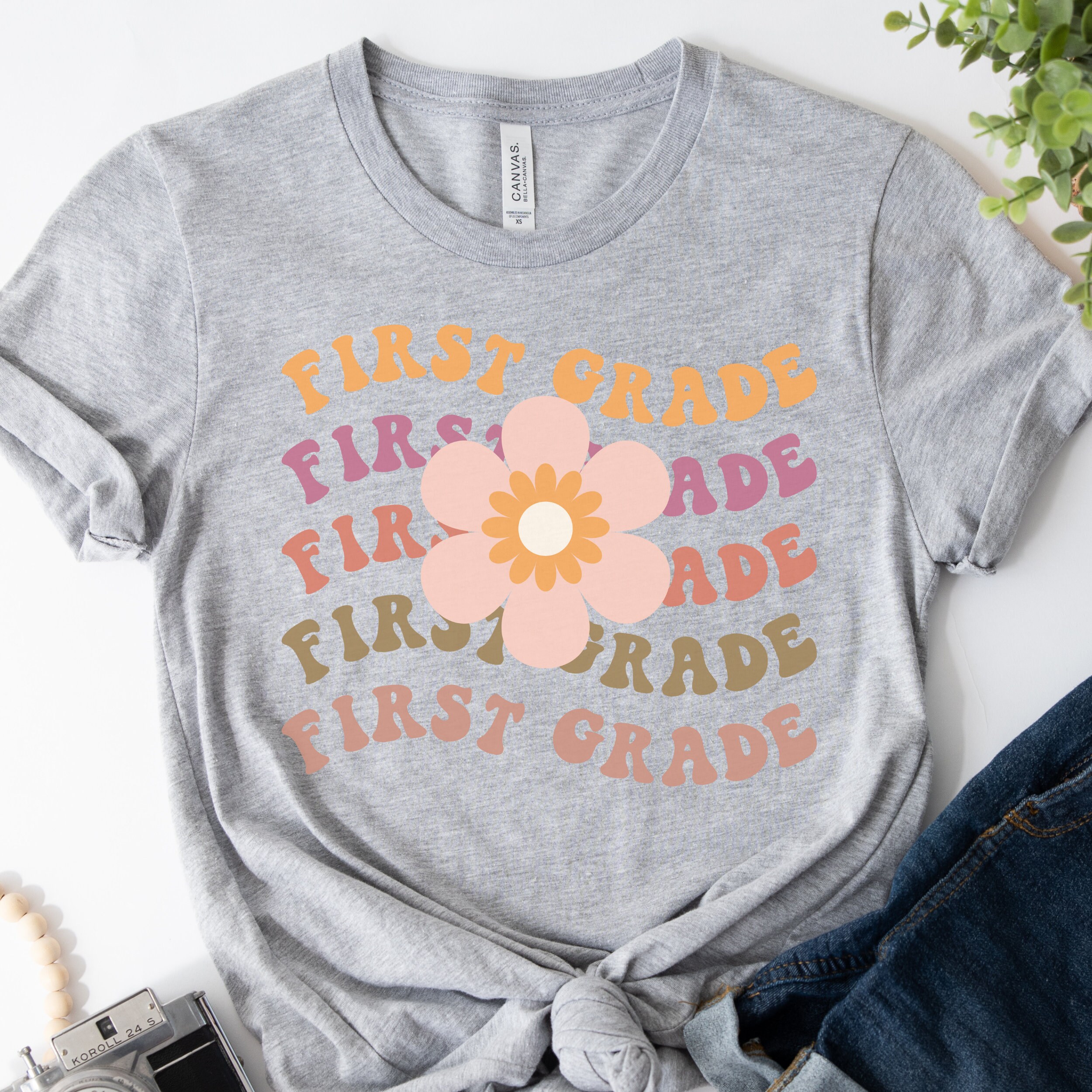 Personalized First Grade Teacher Daisy T-shirt, Custom Teacher Name Tee ...