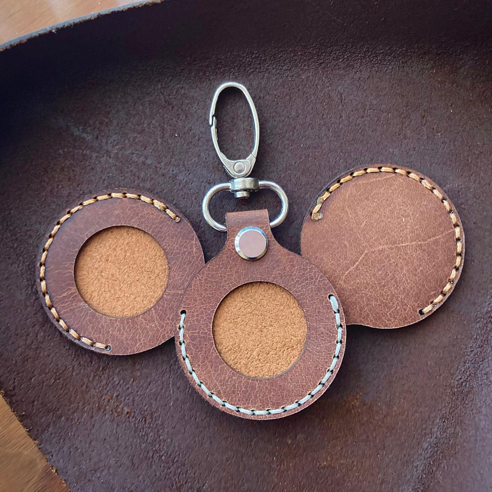 Leather AirTag Keychains PDF Pattern, AirTag Case Keyring, Keychain for ...