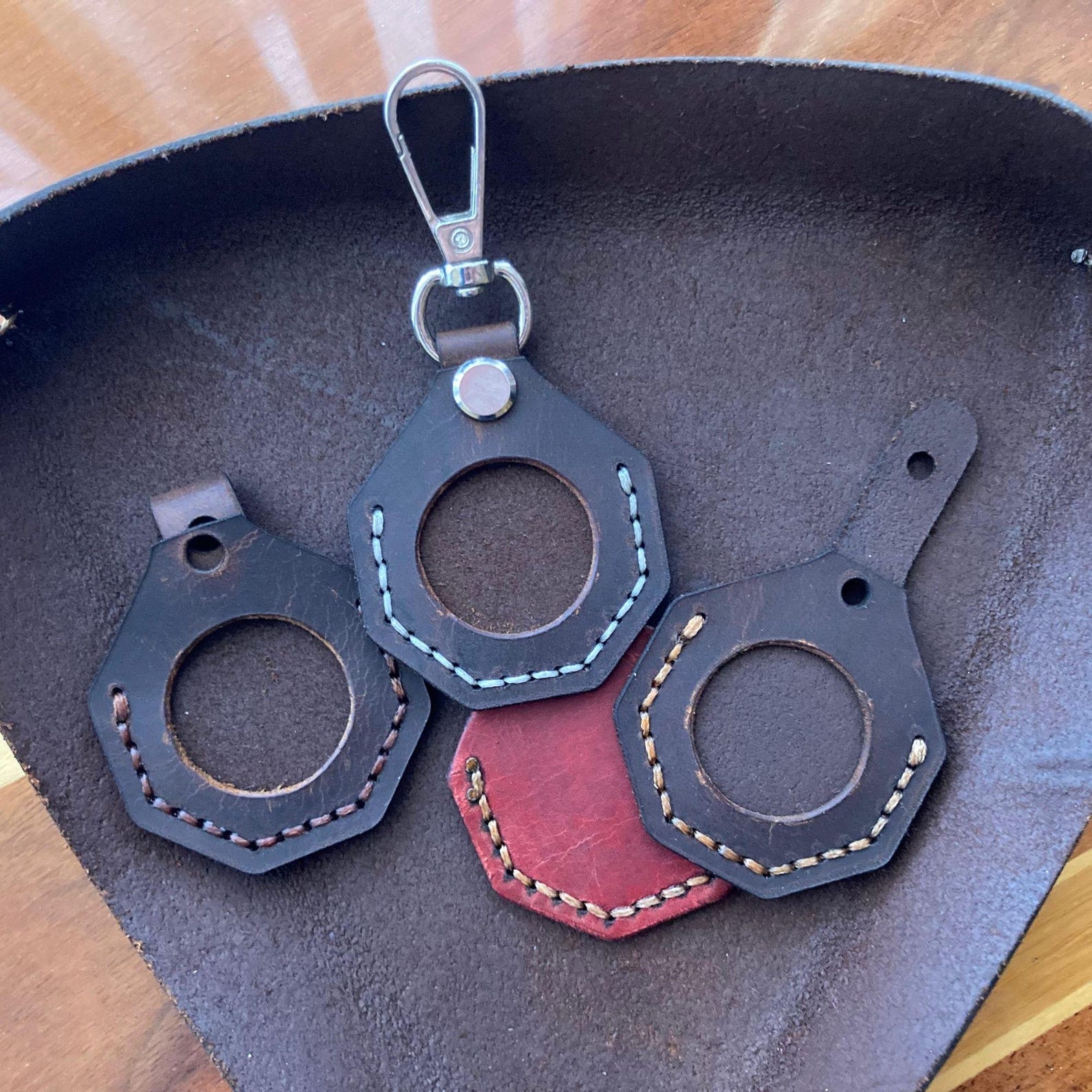 Leather AirTag Keychains PDF Pattern, AirTag Case Keyring, Keychain for ...