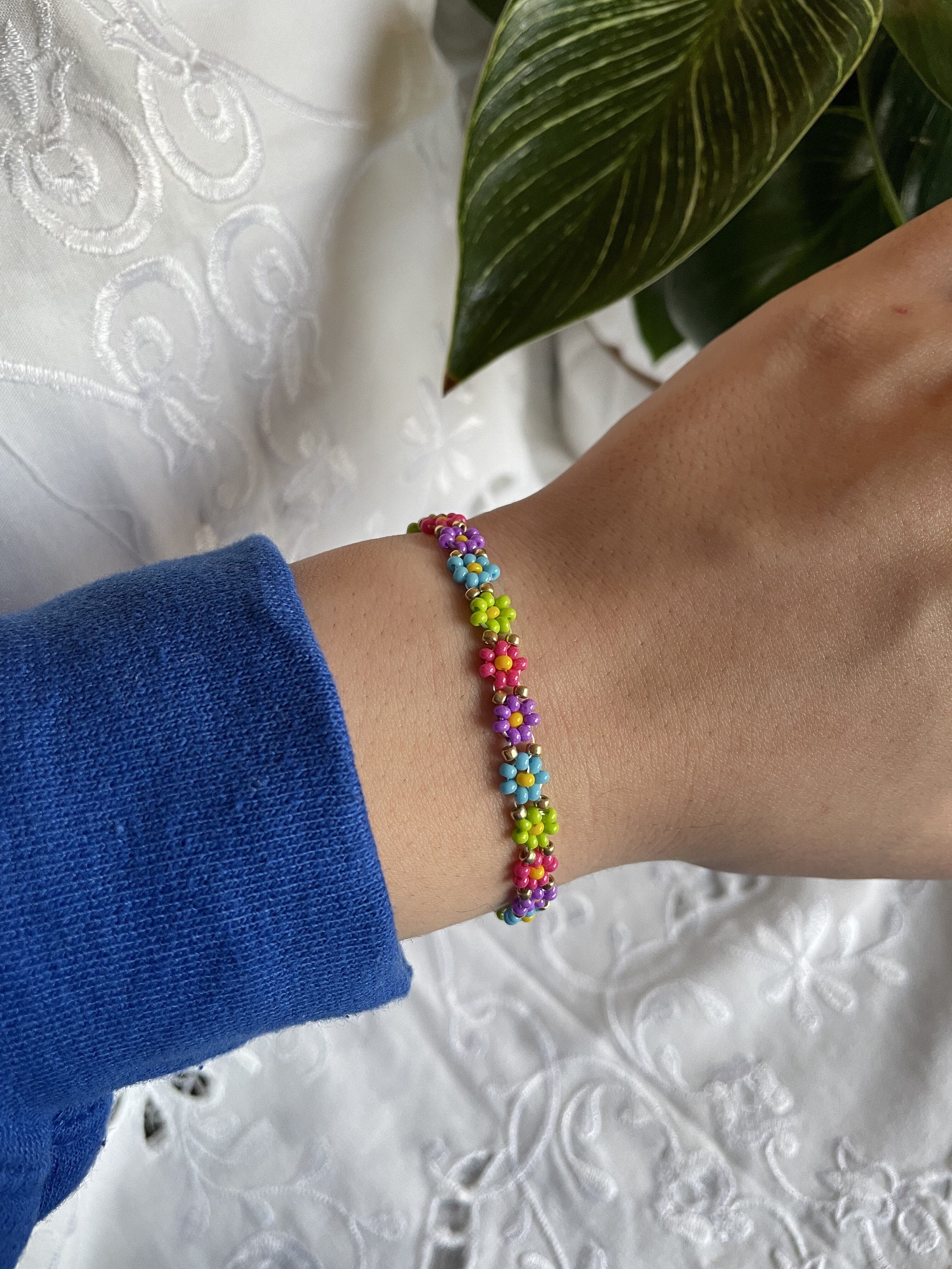 Daisy Chain Bracelet Customizable Dainty Minimalistic Handmade Jewelry