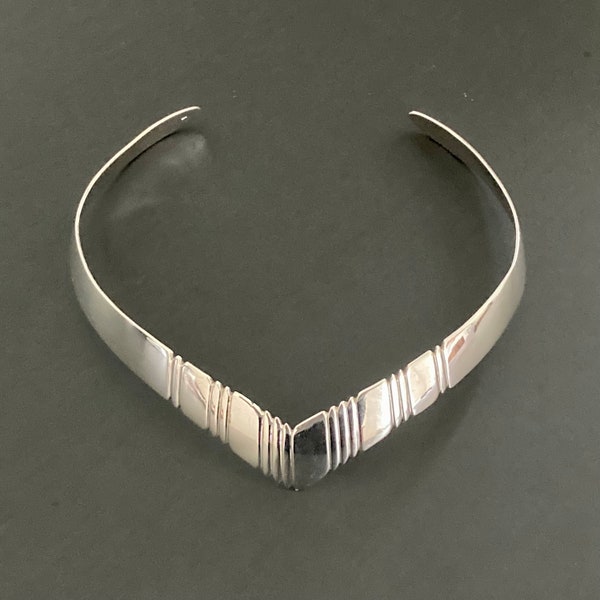 Torque Necklace - Etsy