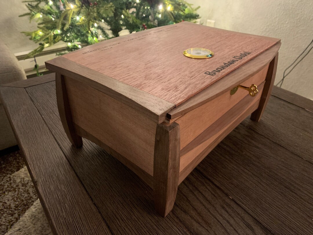 Custom Cigar Humidor 15-20 Cigars - Etsy
