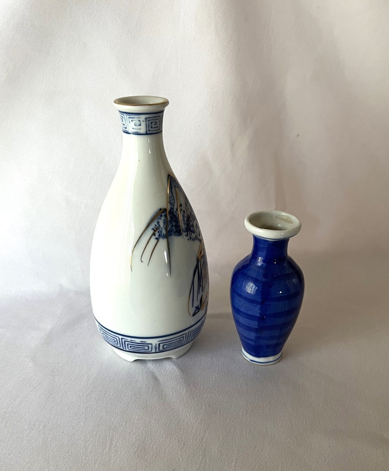 Vintage Chinoiserie Blue Flow Ware Ceramic Bud Vase With Hand - Etsy