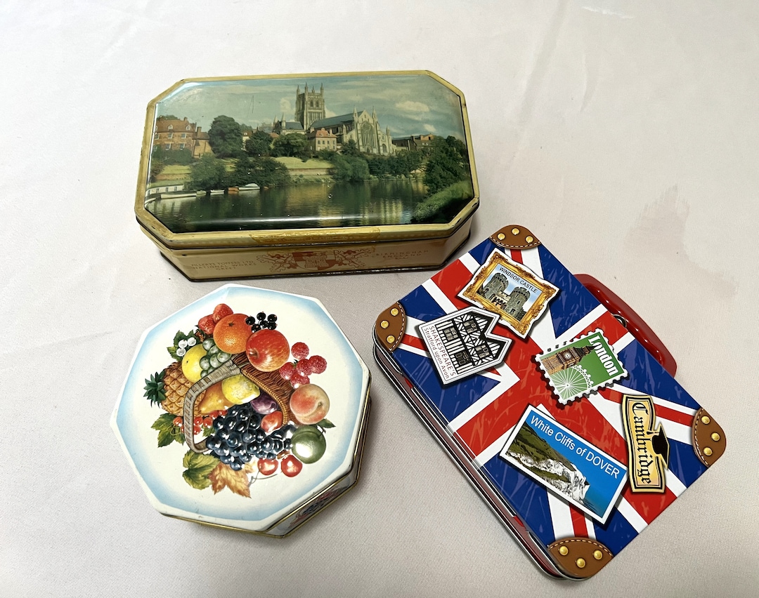 Vintage English Embossed Tins Churchills England Flag Tin Purse Fruit ...
