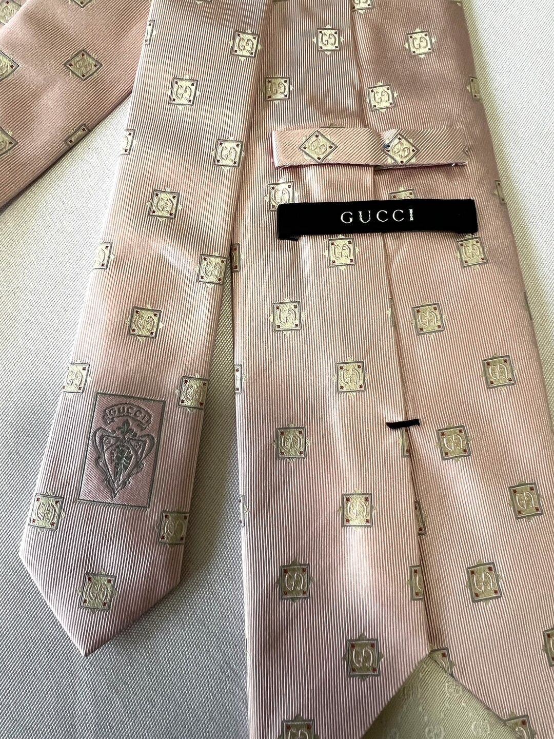 Vintage Gucci Pastel Pink Logo Emblems Mens Designer Silk Neck Tie - Etsy