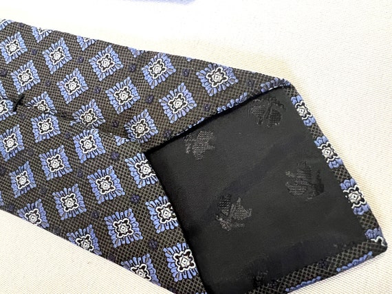 Vintage Brooks Brothers Grey Background Blue Diamonds… - Gem
