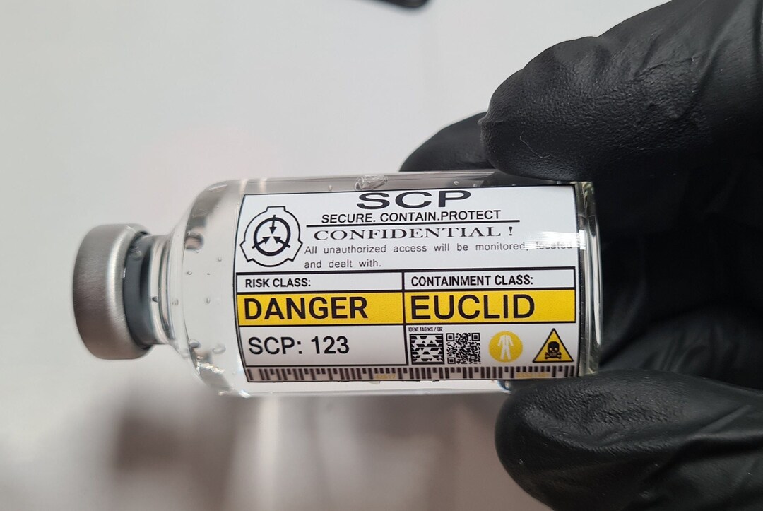 SCP-123 Kleines schwarzes Loch / Cosplay / Creepy Pasta / SCP / Secure Contain Protect / Horror ...