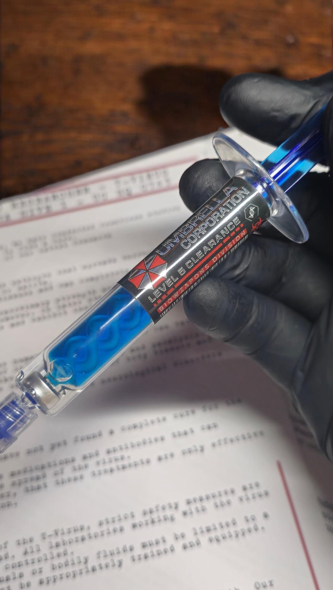 Resident Evil Virus Syringe (t-virus, Las Plagas, Etc.) – Cosplay ...
