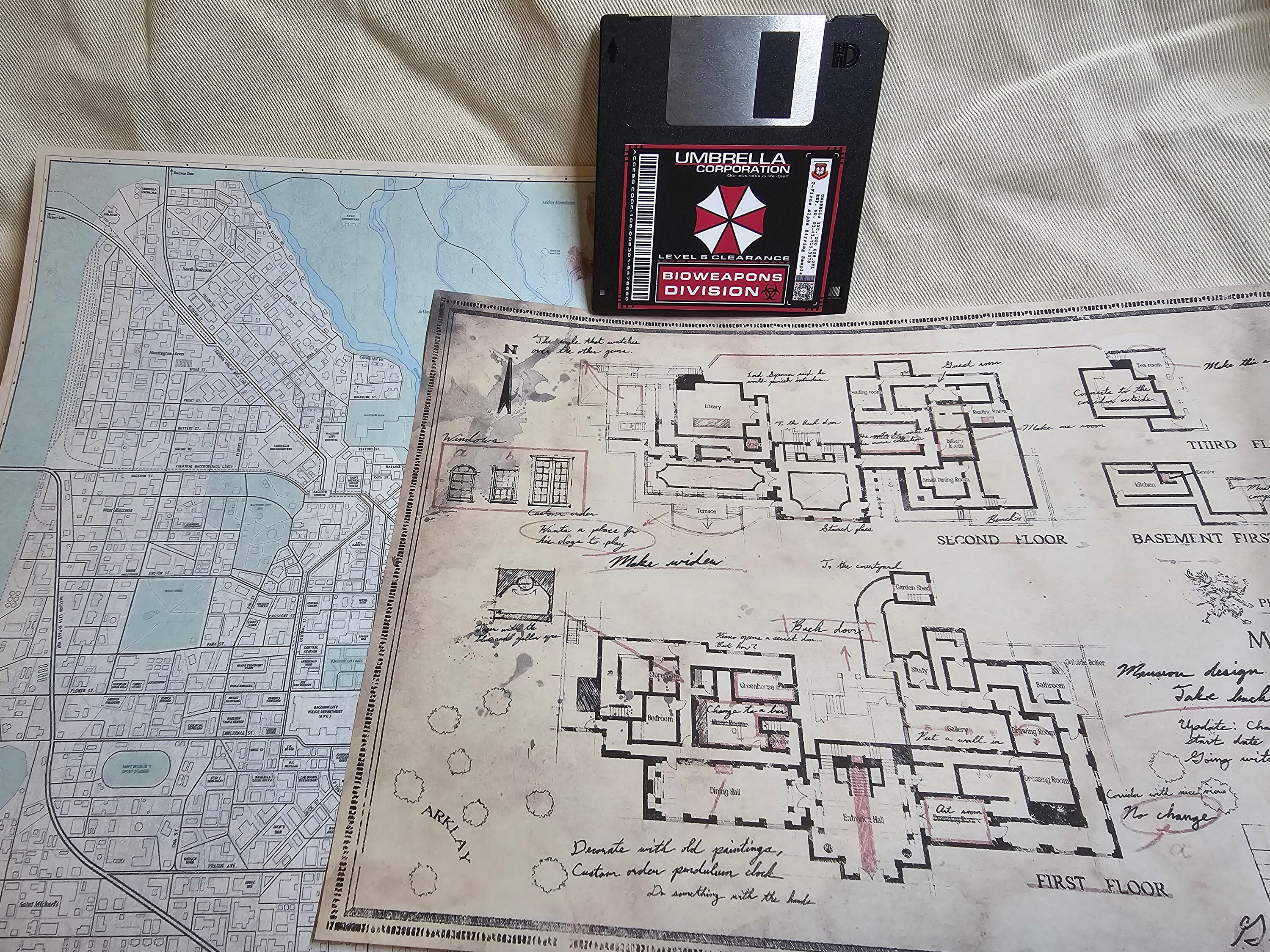 Resident Evil Umbrella Corporation Floppy Disk Prop Replica - Retro ...