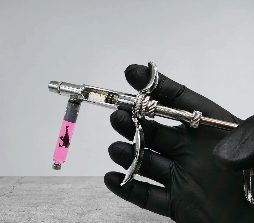 Las Plagas Los Iluminados Injector Resident Evil Biohazard Samples ...