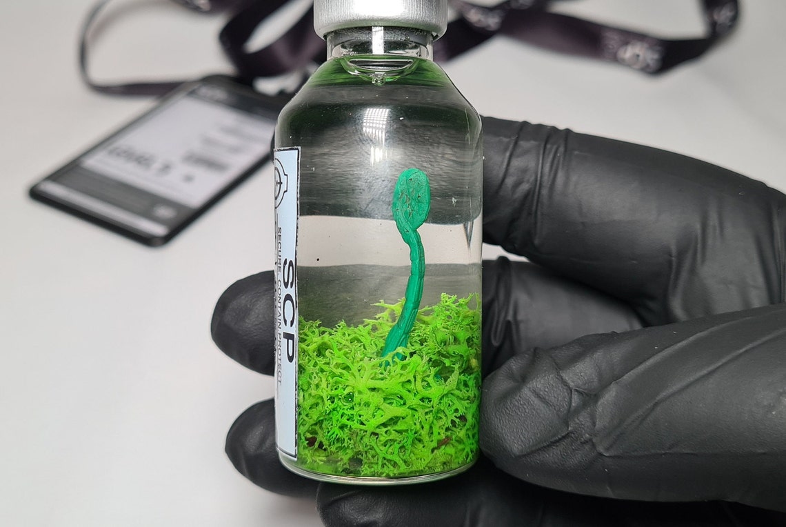 SCP-307 Carnivorous Ivy Classification: Keter / Cosplay / - Etsy