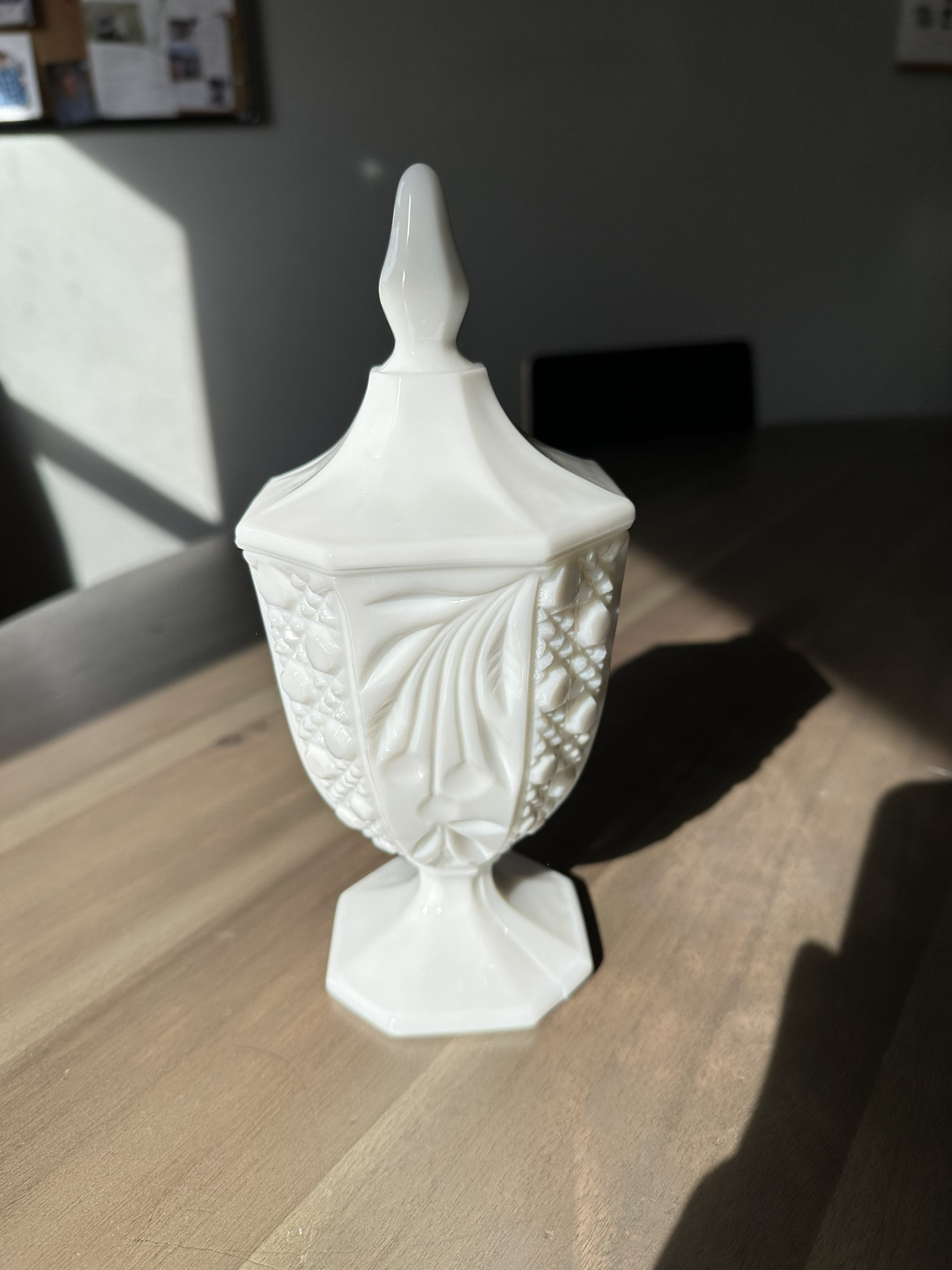 L.E. Smith Pattern # 1848 Milk Glass Apothecary Jar With Lid / Candy ...