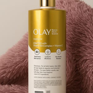 OLAY Revitalizing and Hydrating Hand and Body Lotion With Vitamin C 17 ...
