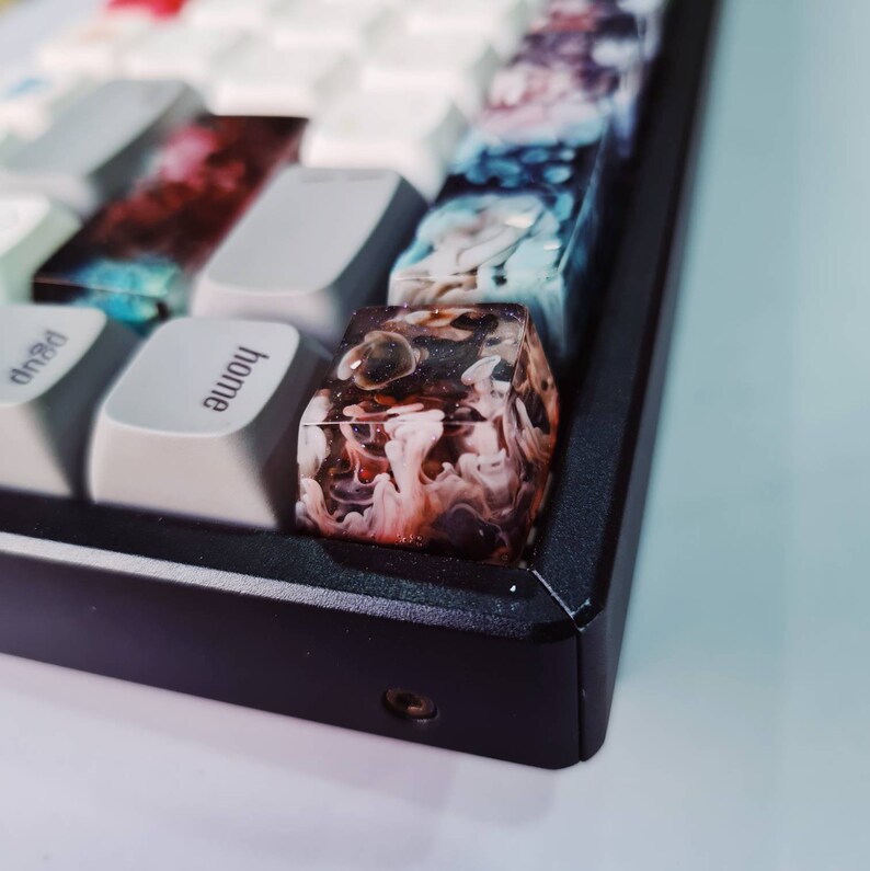 Limited Edition: Artisan Keycap Custom Keycaps Interstellar - Etsy