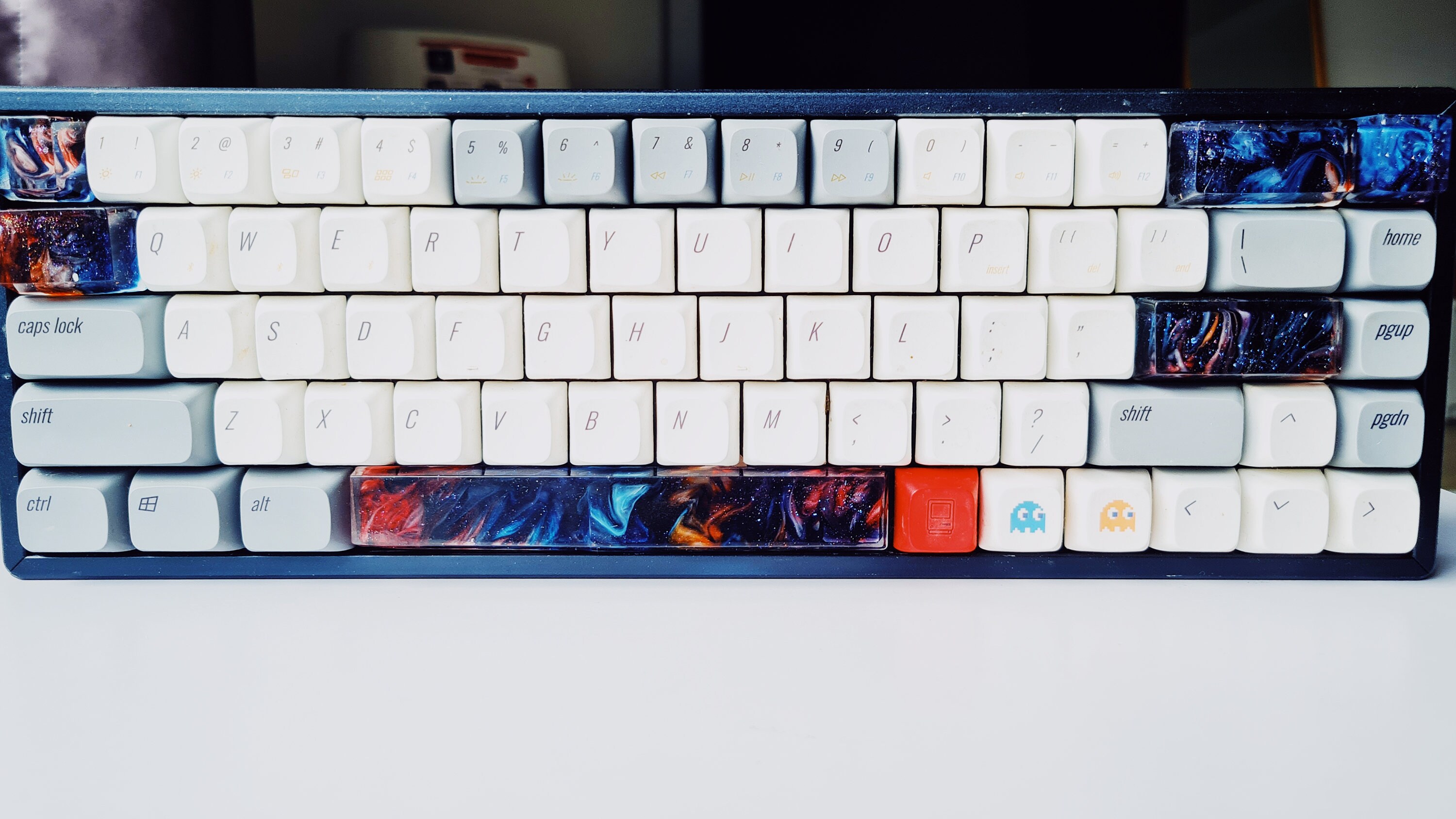 Space Artisan Keycap, Custom Keycaps, Interstellar Galaxy Planet Keycap ...