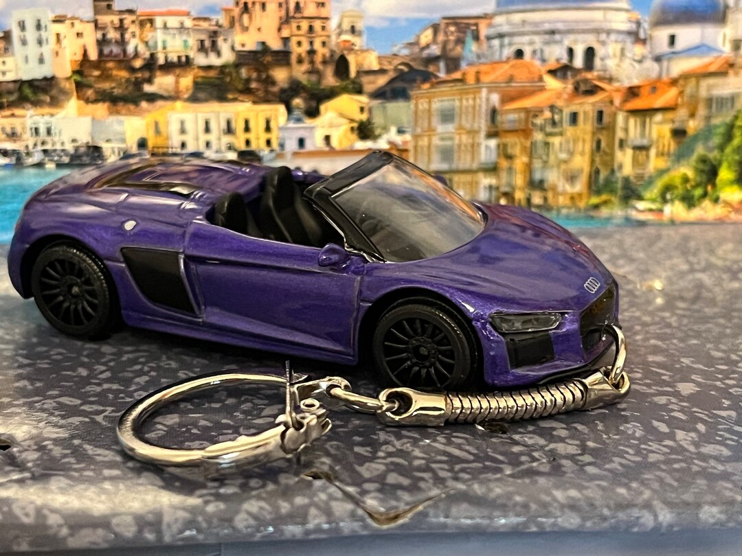 Audi R8 Purple
