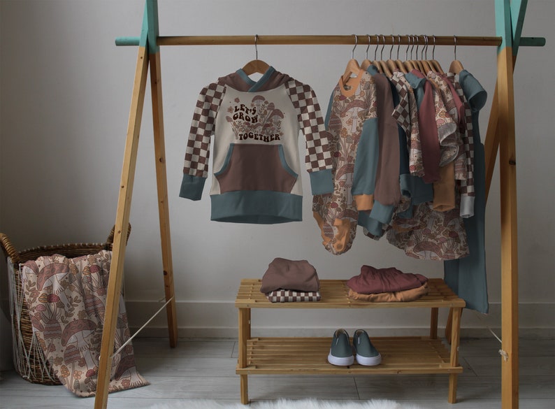 Clothing Rack Realistic Mockup, Hanging Clothes Display Mockup, Lowland ...