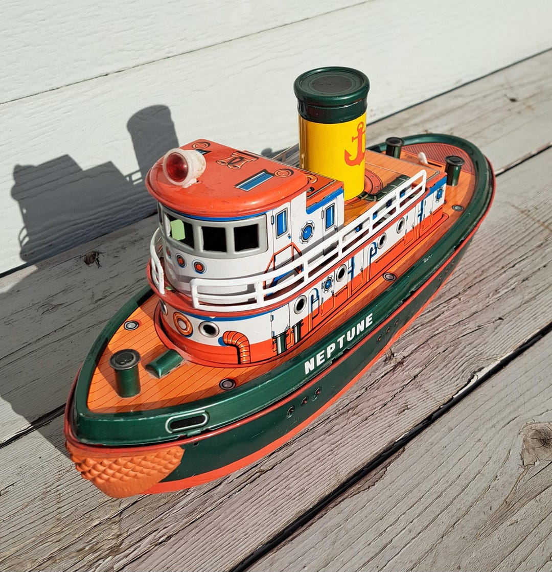 Vintage 1950s Working Japanese-made Tin Lithograph Tugboat, Battery ...