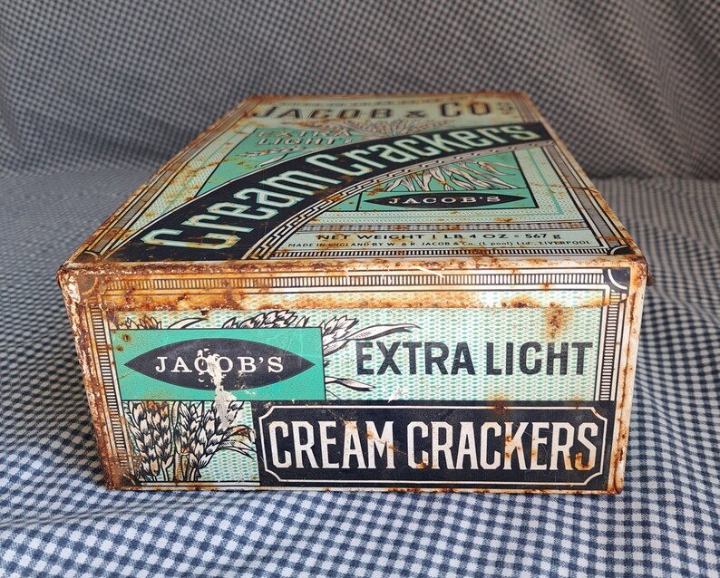 Vintage W&R Jacob and Co. Cream Cracker Tin, Rustic Cabin, Farmhouse ...