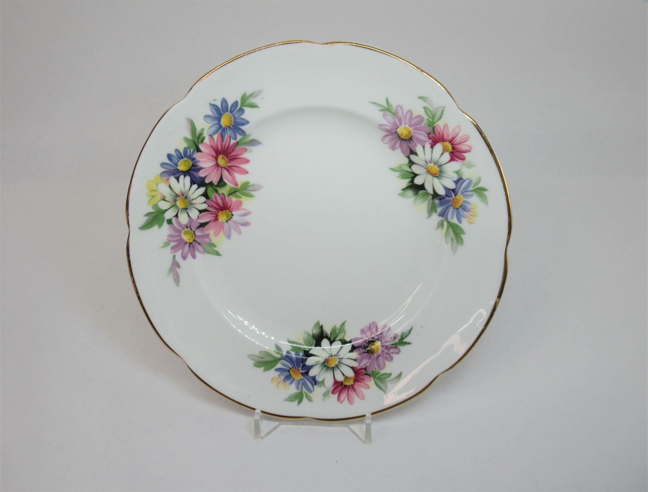 Vintage ROYAL STUART Daisy Fine China English Trio. - Etsy