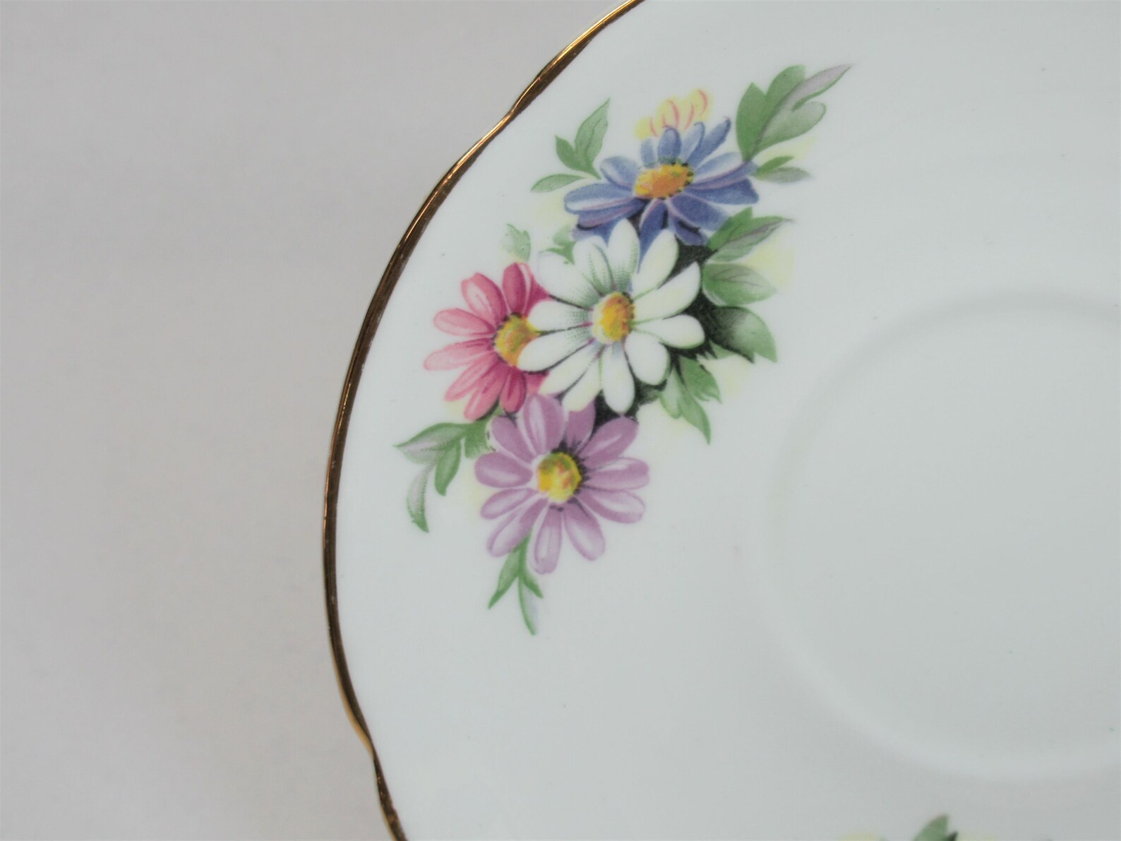 Vintage ROYAL STUART Daisy Fine China English Trio. - Etsy
