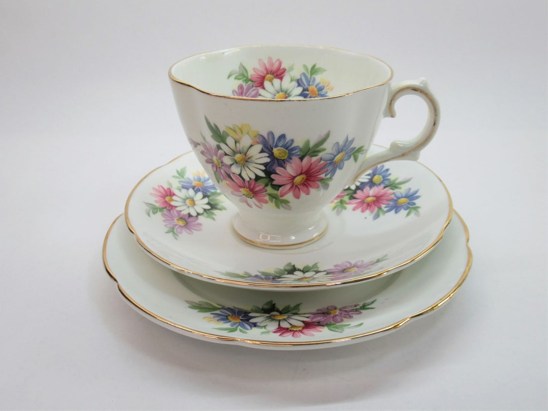 Vintage ROYAL STUART Daisy Fine China English Trio. - Etsy