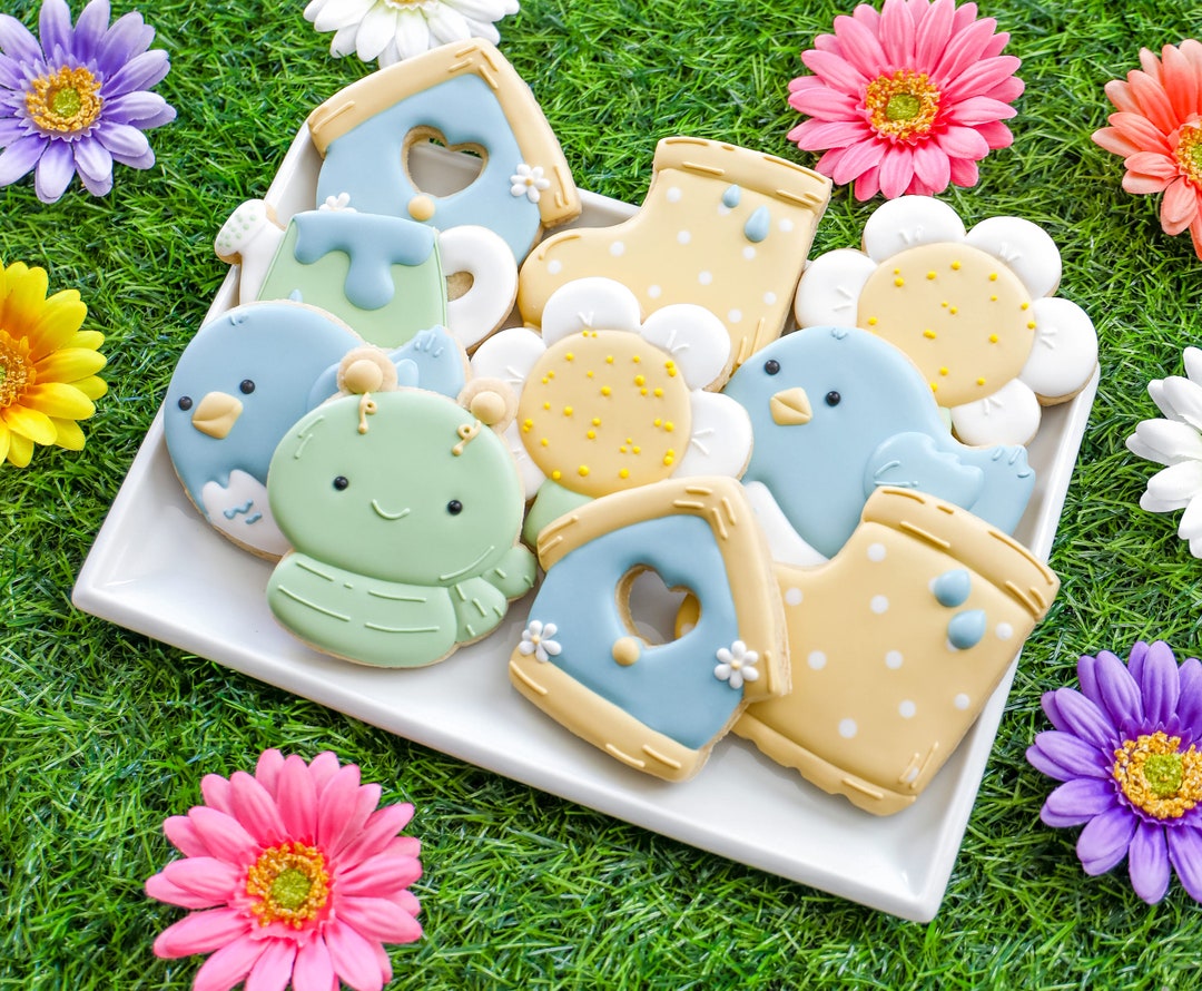 Spring Decorated Sugar Cookies Sugar Cookies Royal Icing Holidays ...