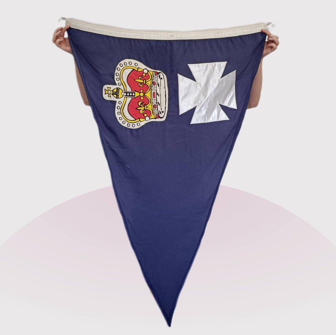 Vintage Yacht Club Nautical Burgee/ Flag/ Pennant. Queen Victoria ...