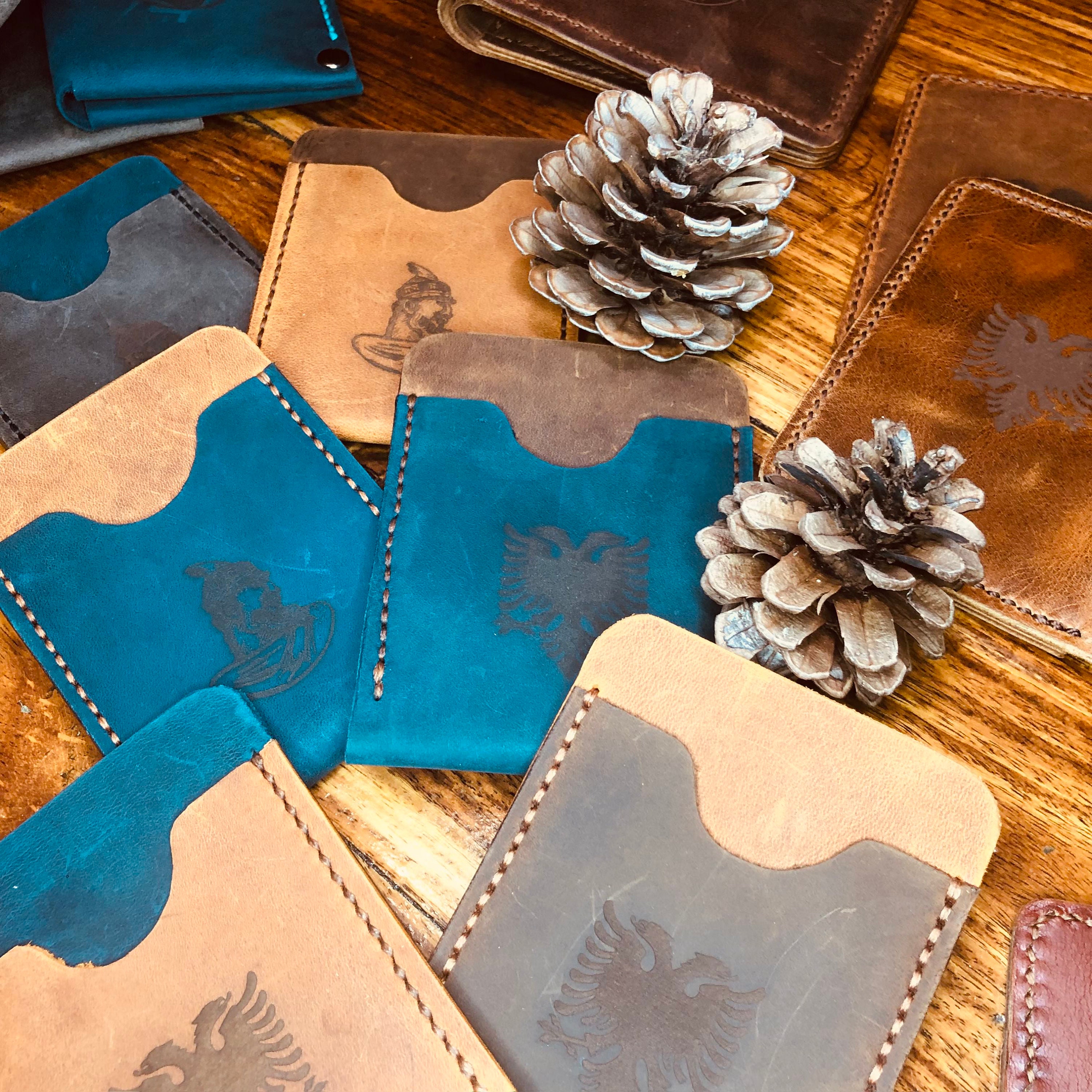 Skanderbeg and Albanian Flag Engraved Minimalist Leather Card Holder - Etsy