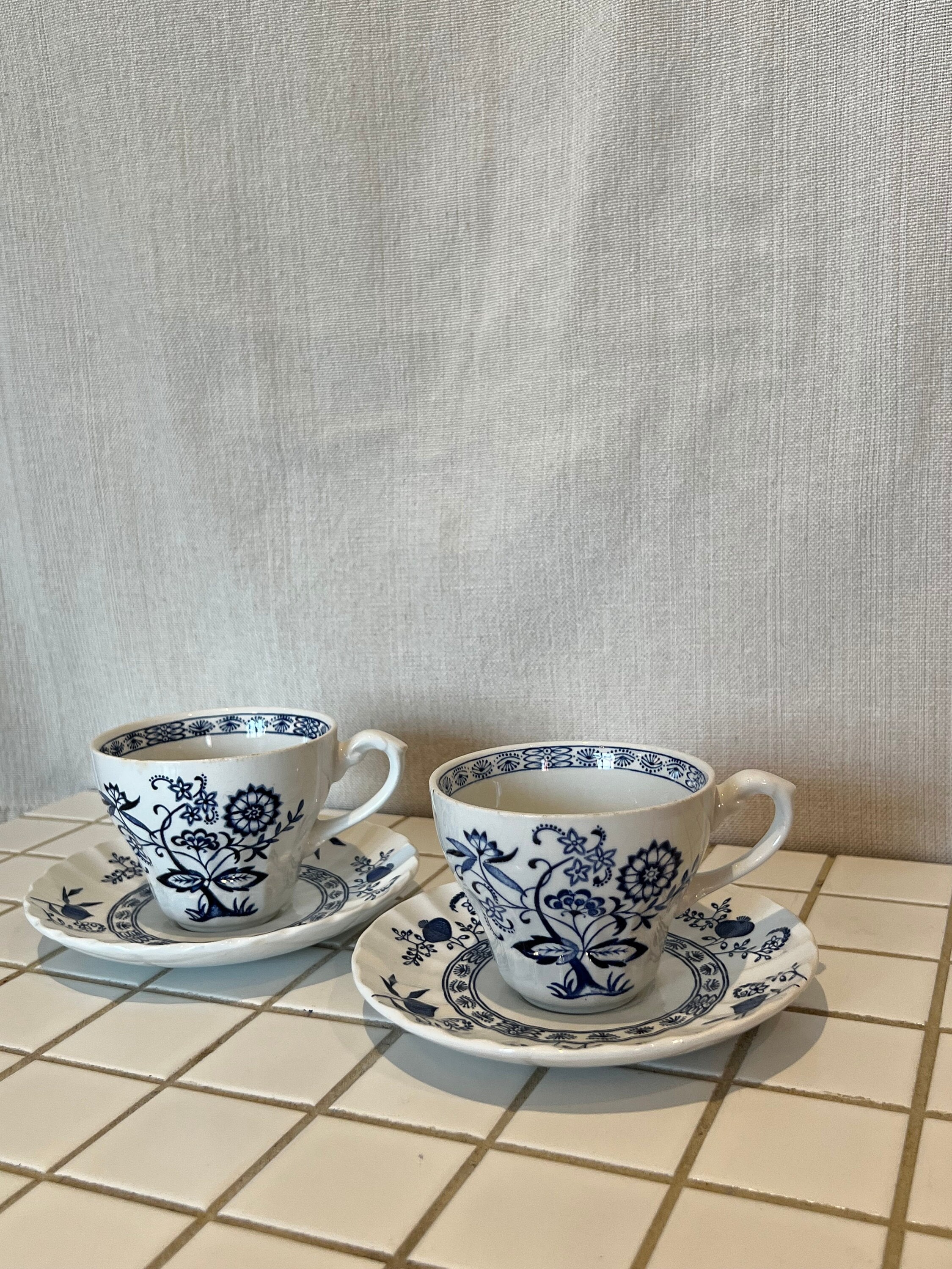 Pair of Delft Tea Cups and Saucers - Etsy