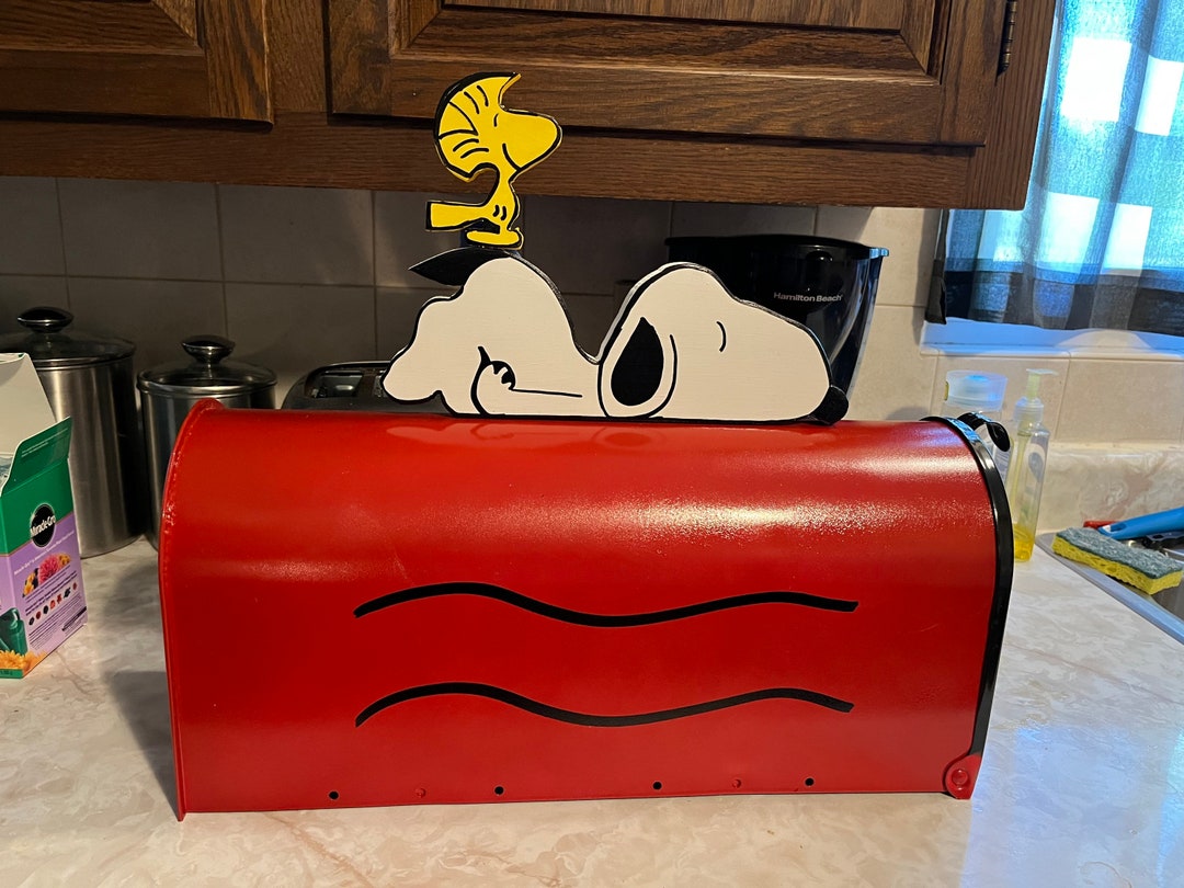 Snoopy Mailbox Medium - Etsy