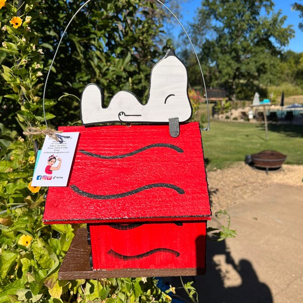 Snoopy Birdhouse - Etsy