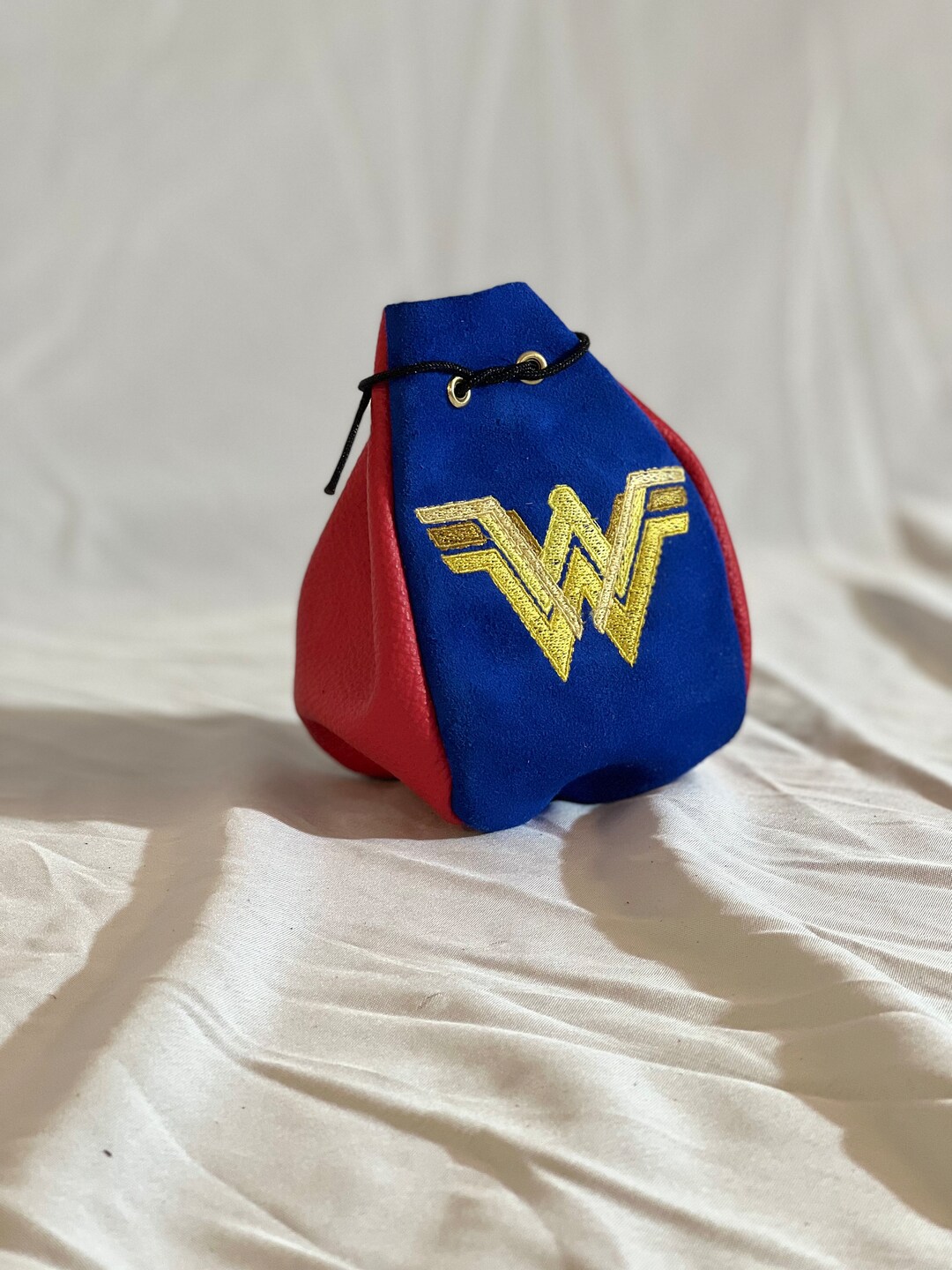 Wonder Woman Dice Pouch - Etsy