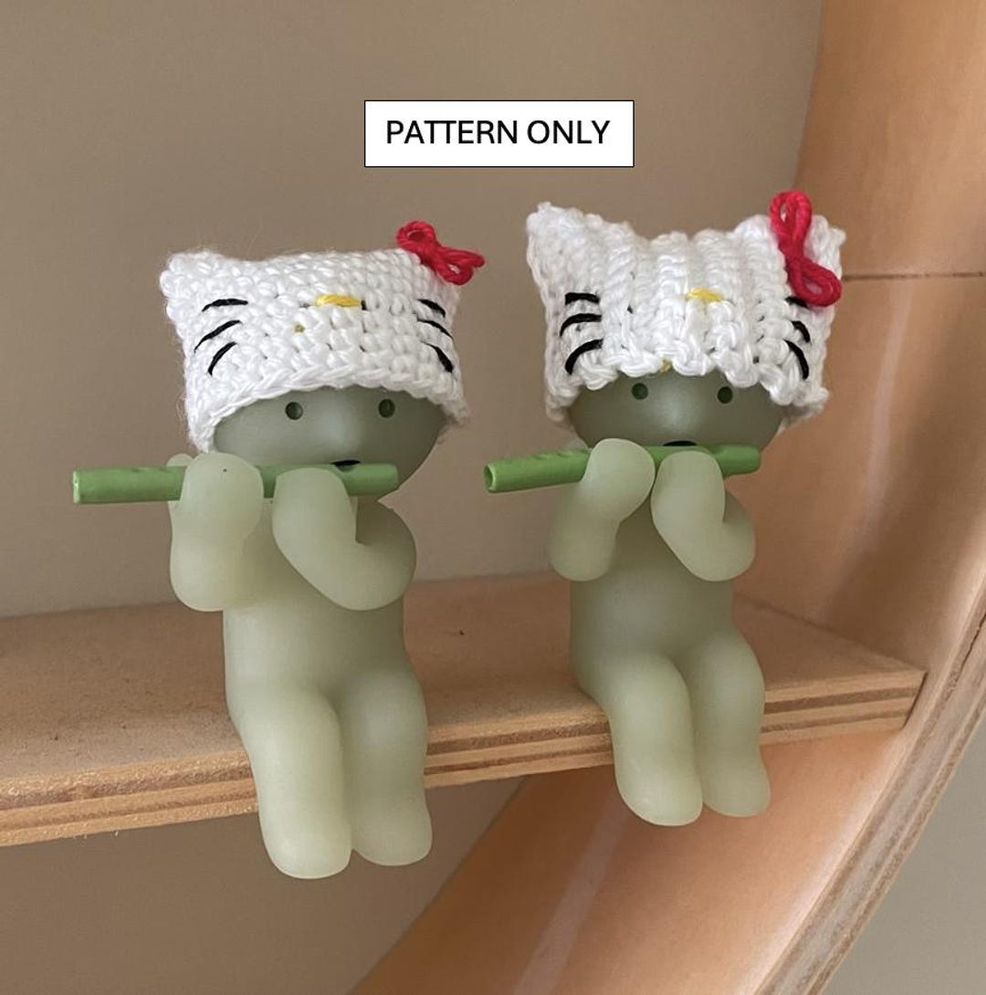Crochet Cat Hat Pattern for Smiski Toy White Cat Bow Beanie Knit Look ...