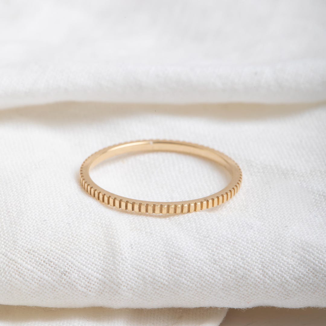 14K 18K Solid Gold Ribbed Ring – Minimalist Thin Stacking Band, Grooved Wedding Band, Ridged ...